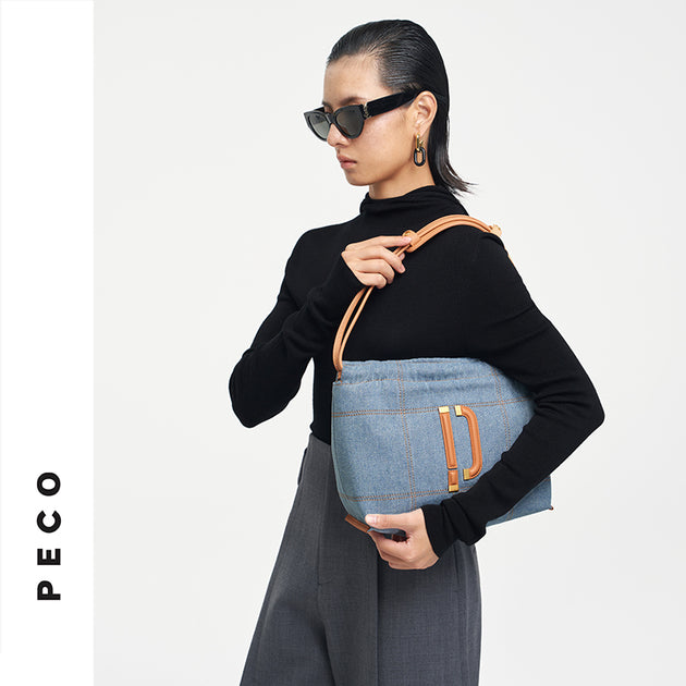 PECO P931 Initial P Collection Big Sailor's Tote bag